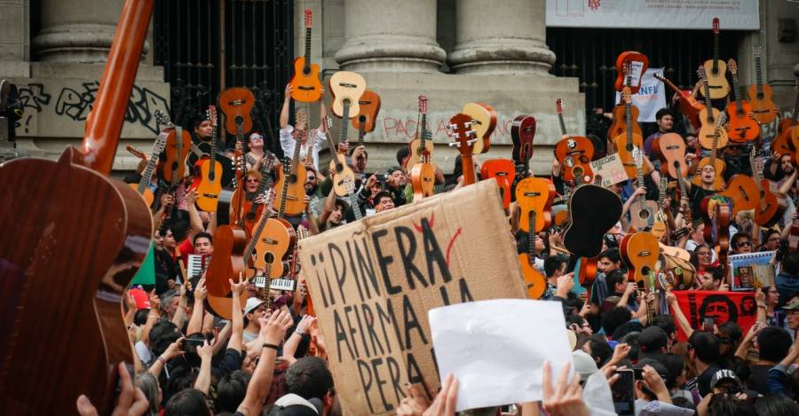 Las canciones que se han convertido en himno en siete días de protestas ...